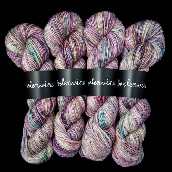 Enjoy The Silence | SMITTEN DK – Voolenvine Yarns