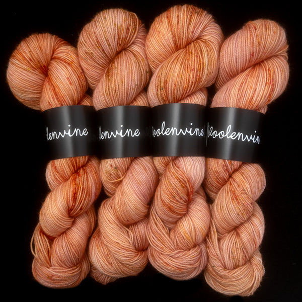 Piper, Nooo!, FOOTSIE – Voolenvine Yarns