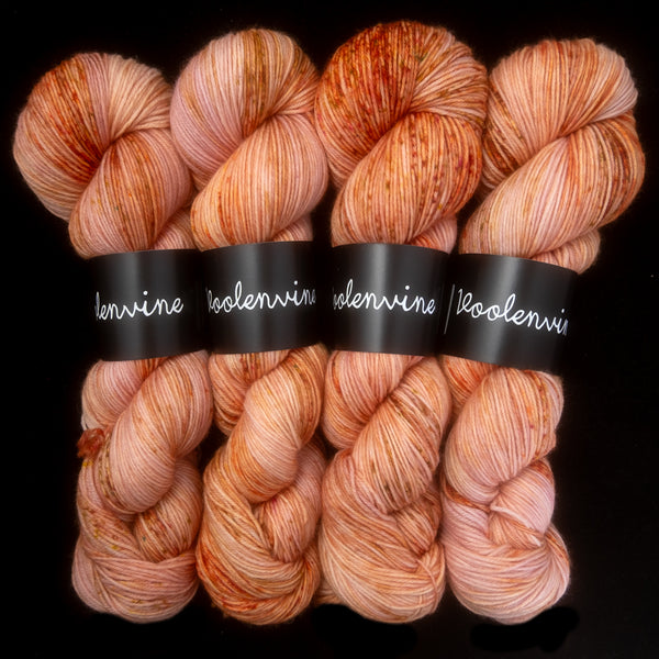Piper Nooo!, WOLKE – Voolenvine Yarns