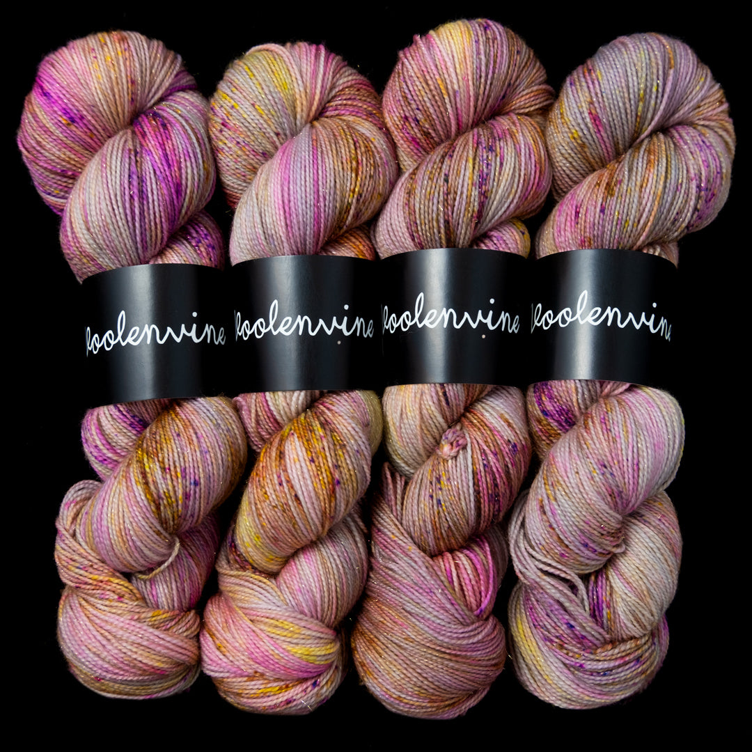 Stellar Banshee, BLITZED – Voolenvine Yarns